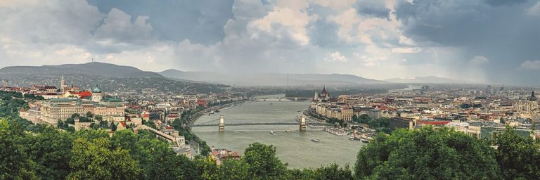 Quartier de Taban à Budapest: Citadelle, vue panoramique et bains